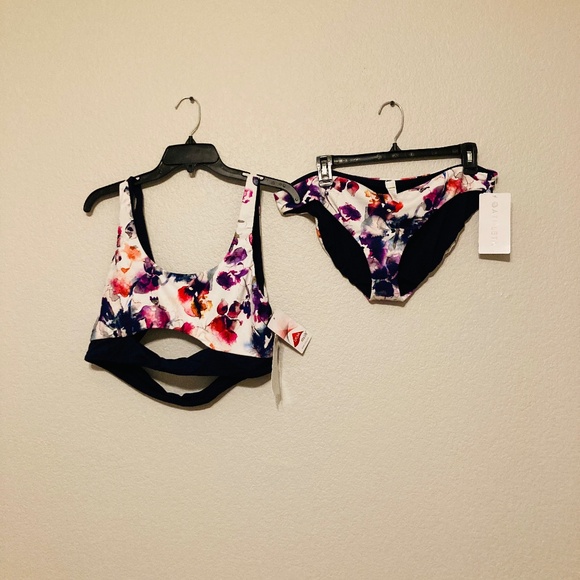 Athleta | Swim | Athleta Swimsuit Crop Bikini Top And Bottom Pyrple ...